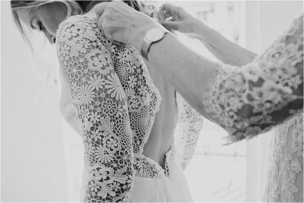 A Summer Wedding at the Cutty Sark in Greenwich, London {Sam & Ellie ...